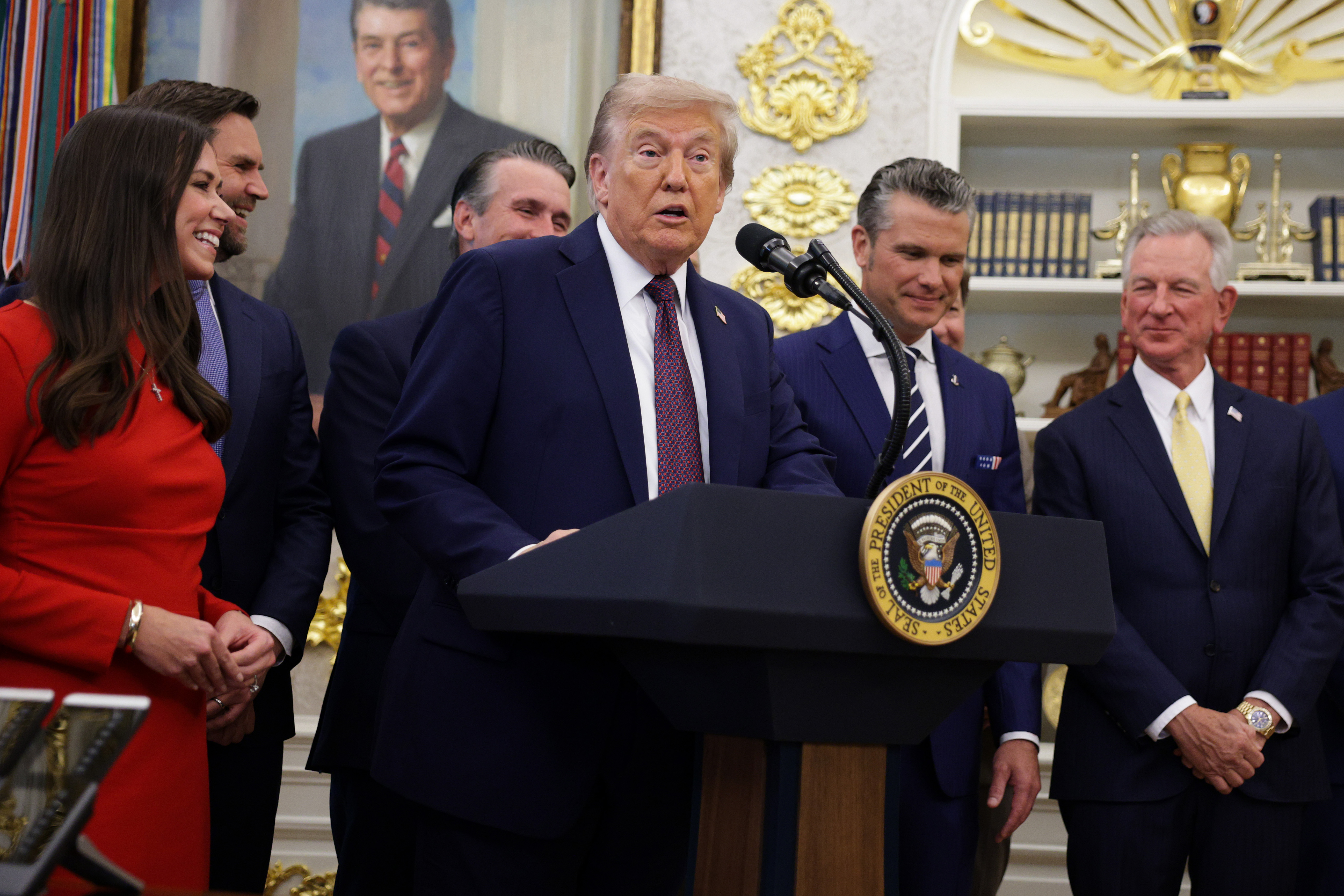 Trump moves Space Command from Colorado to Alabama, capping yearslong ...