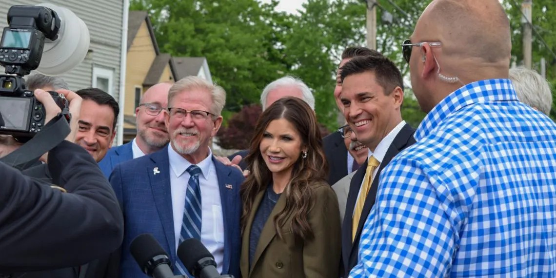 After fatal ICE shooting in Minneapolis, Illinois Democrats seek Kristi ...