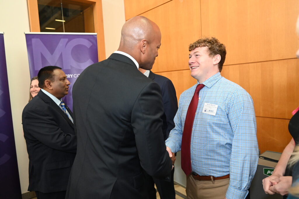 Maryland invests $1 million more in ‘Feds to Eds’ program for laid-off federal workers | News ...