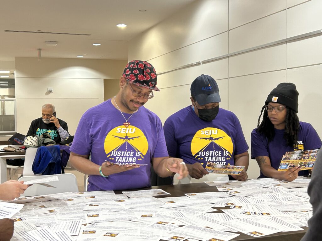 Charlotte airport employees decry working conditions at city council ...