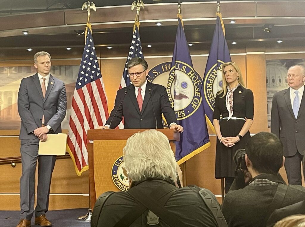 A day ahead of shutdown, Congress passes stopgap spending bills | News ...