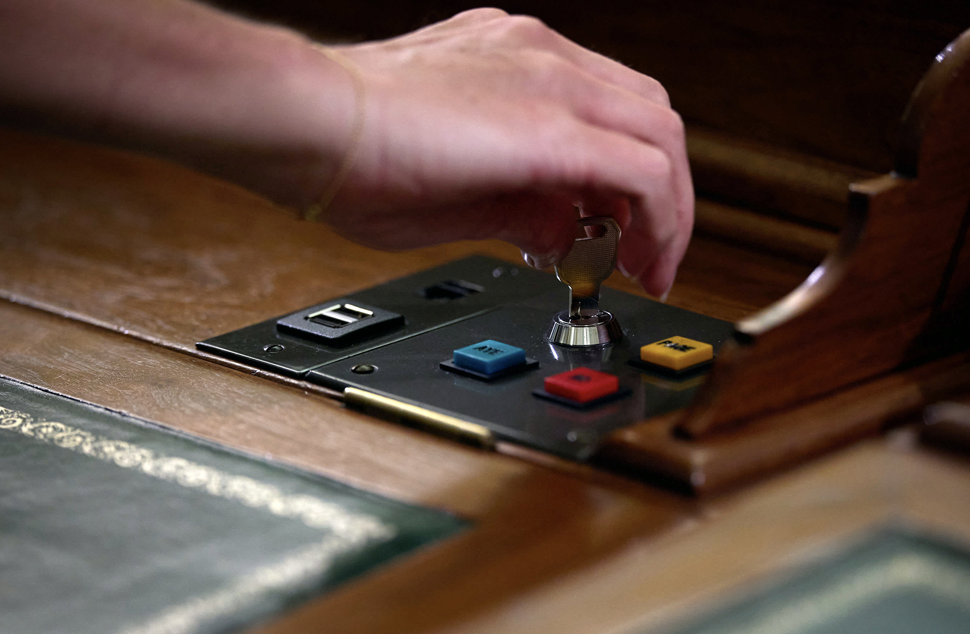 California lawmakers keep dodging tough bills by not voting. Here are ...