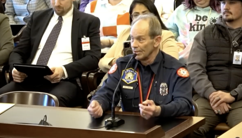 Bill to eliminate collective bargaining for teacher, firefighter and ...