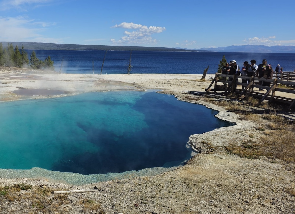 Yellowstone, Grand Teton ordered to remain partly open as government ...
