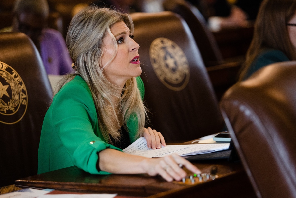 Houston Rep. Lacey Hull defeats Paxton-backed Jared Woodfill in GOP ...