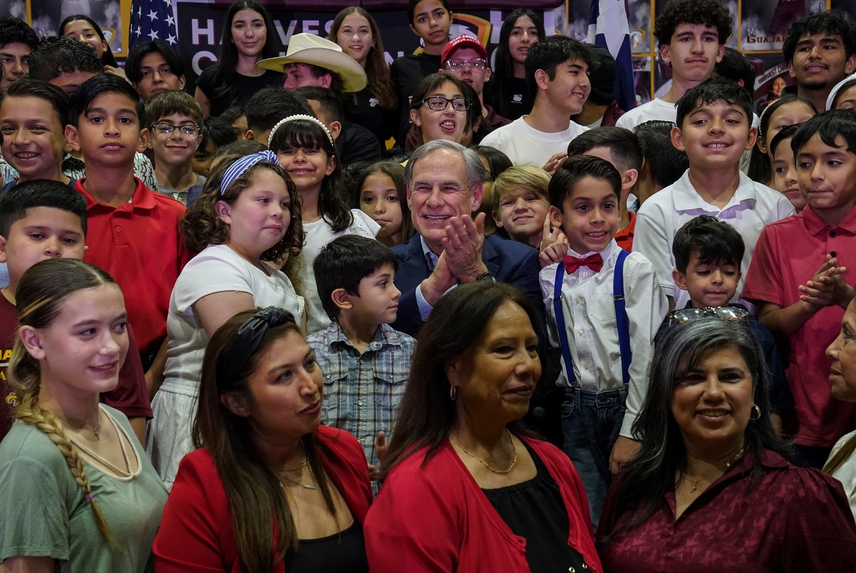 How Greg Abbott took a flailing school voucher movement and turned it ...