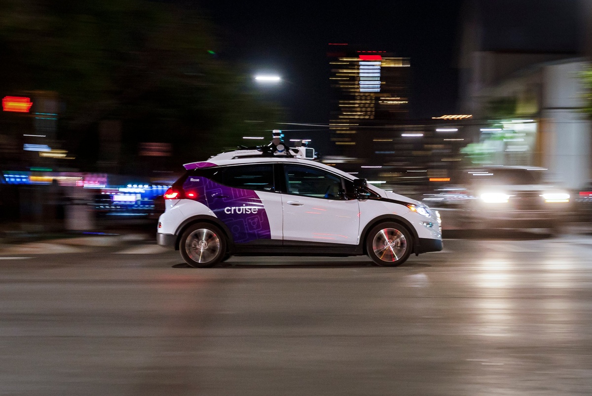 Driverless cars are multiplying on Texas roads. Here’s what you should ...