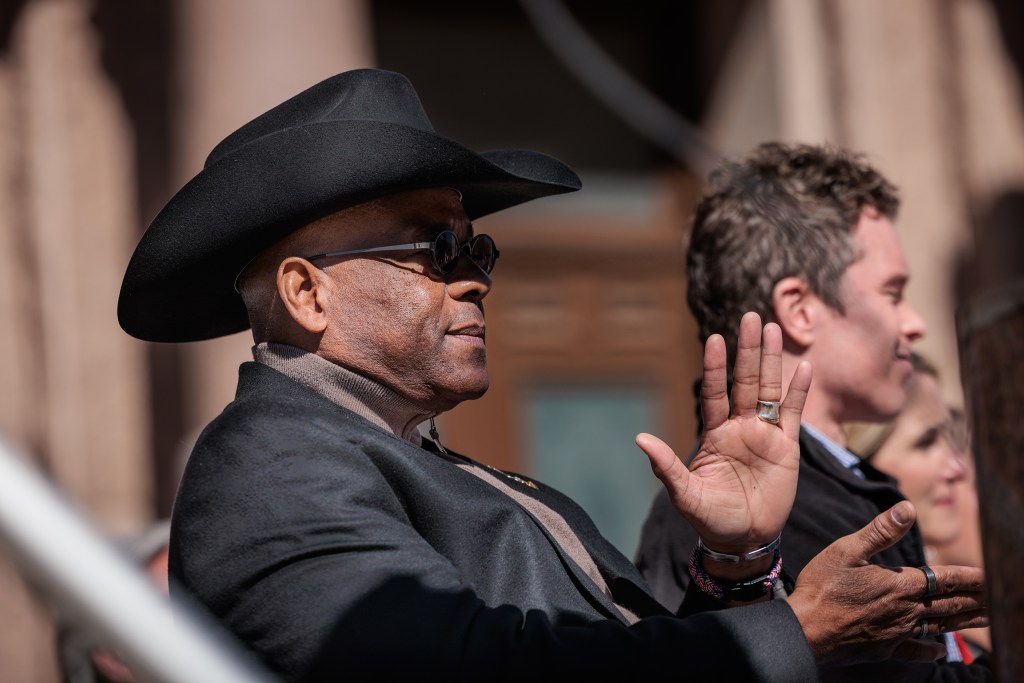 Dallas County Republicans abandon plan to hand-count ballots in March ...