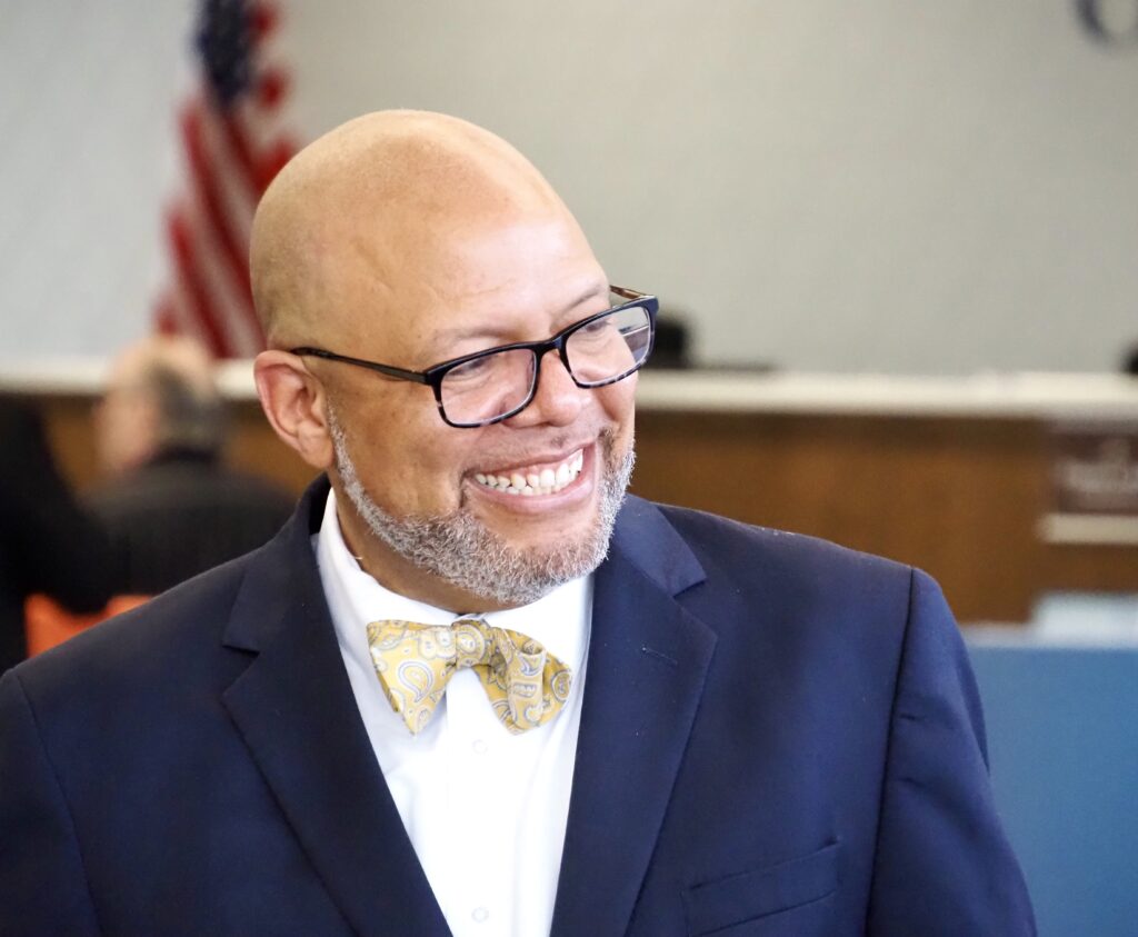 As 2 OKCPS board members plan to leave office, 3 candidates run for ...