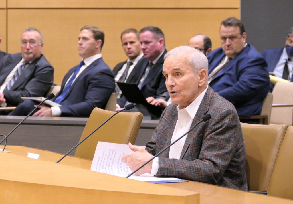 Former Minnesota governors: Sanford should not control U of M hospital ...