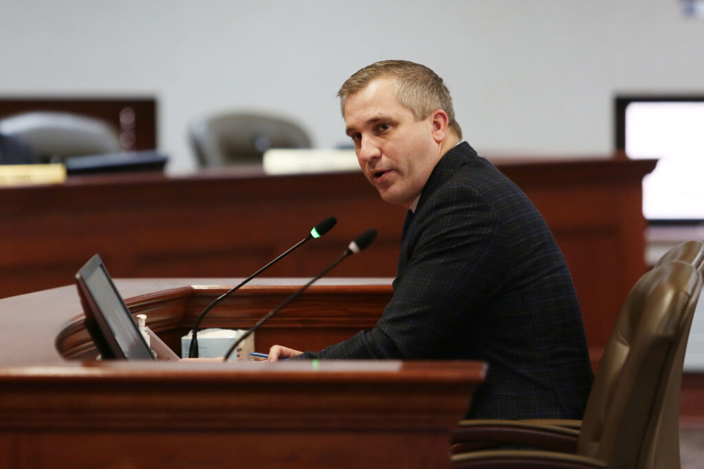 Seeking US House seat, South Dakota lawmaker bets the farm on loyalty ...