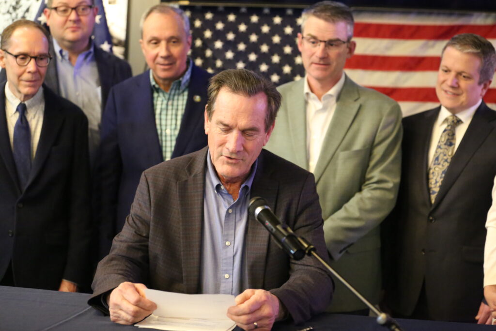 Governor signs order to create secure web portal for whistleblowers ...