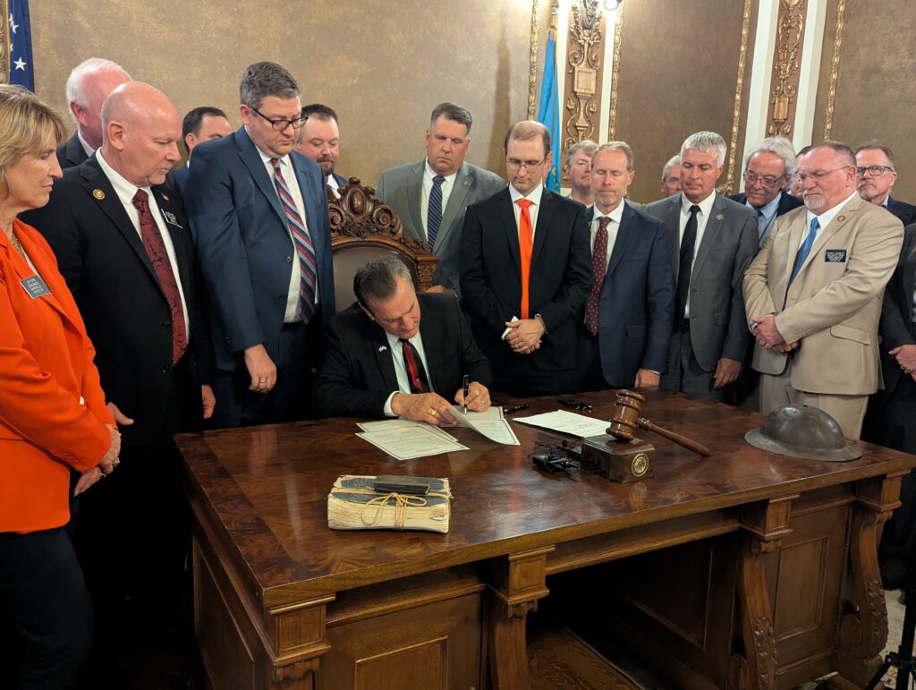 South Dakota lawmakers approve $650 million prison construction project ...