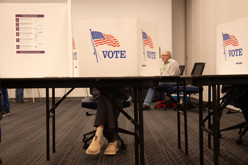 Volume of voting voices turned down | News From The States