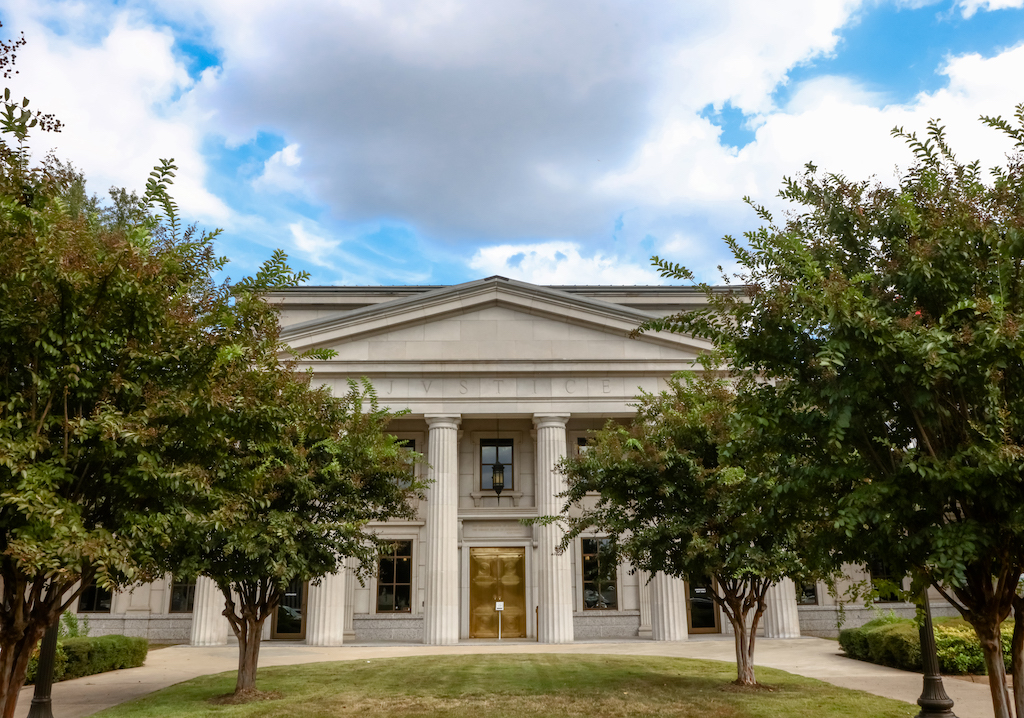 Arkansas Supreme Court authorizes judge suspensions, orders cooperation with disciplinary probes ...