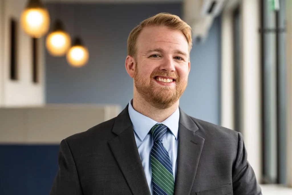 Louisville Democrat says he will challenge Grossberg in 2026 primary ...