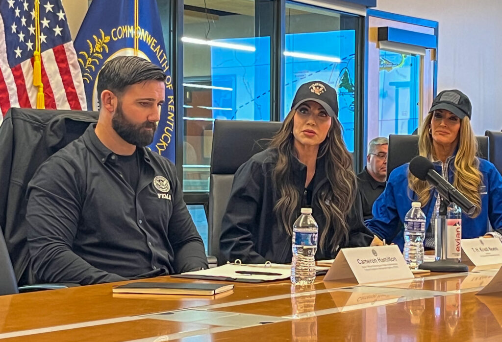Trump officials visit Kentucky amid response to widespread flooding ...