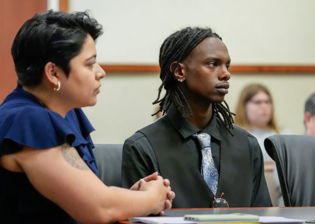 Judge orders former KY first lady Glenna Bevin to have no contact with ...