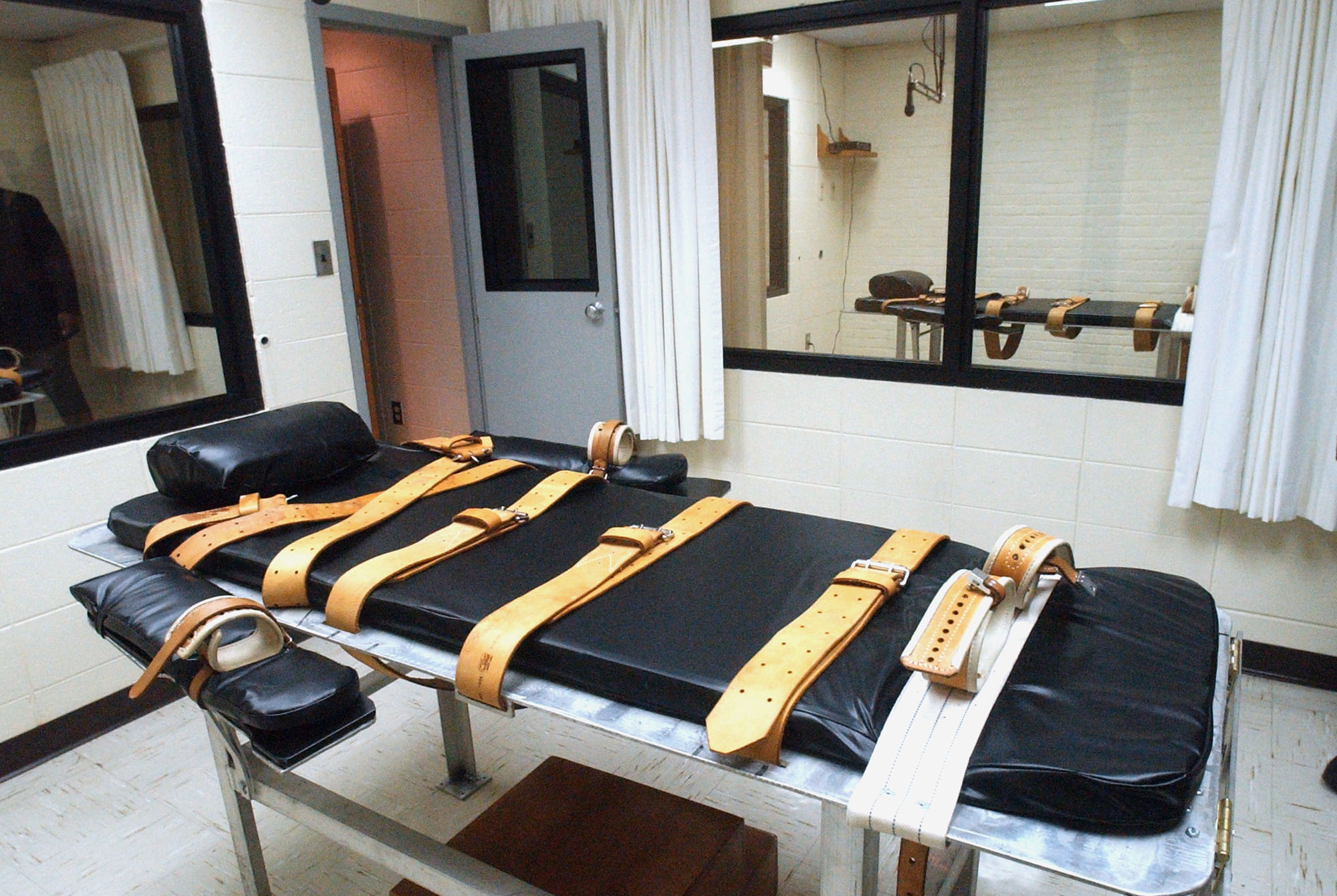 Justices set execution date for oldest, longest serving death row ...