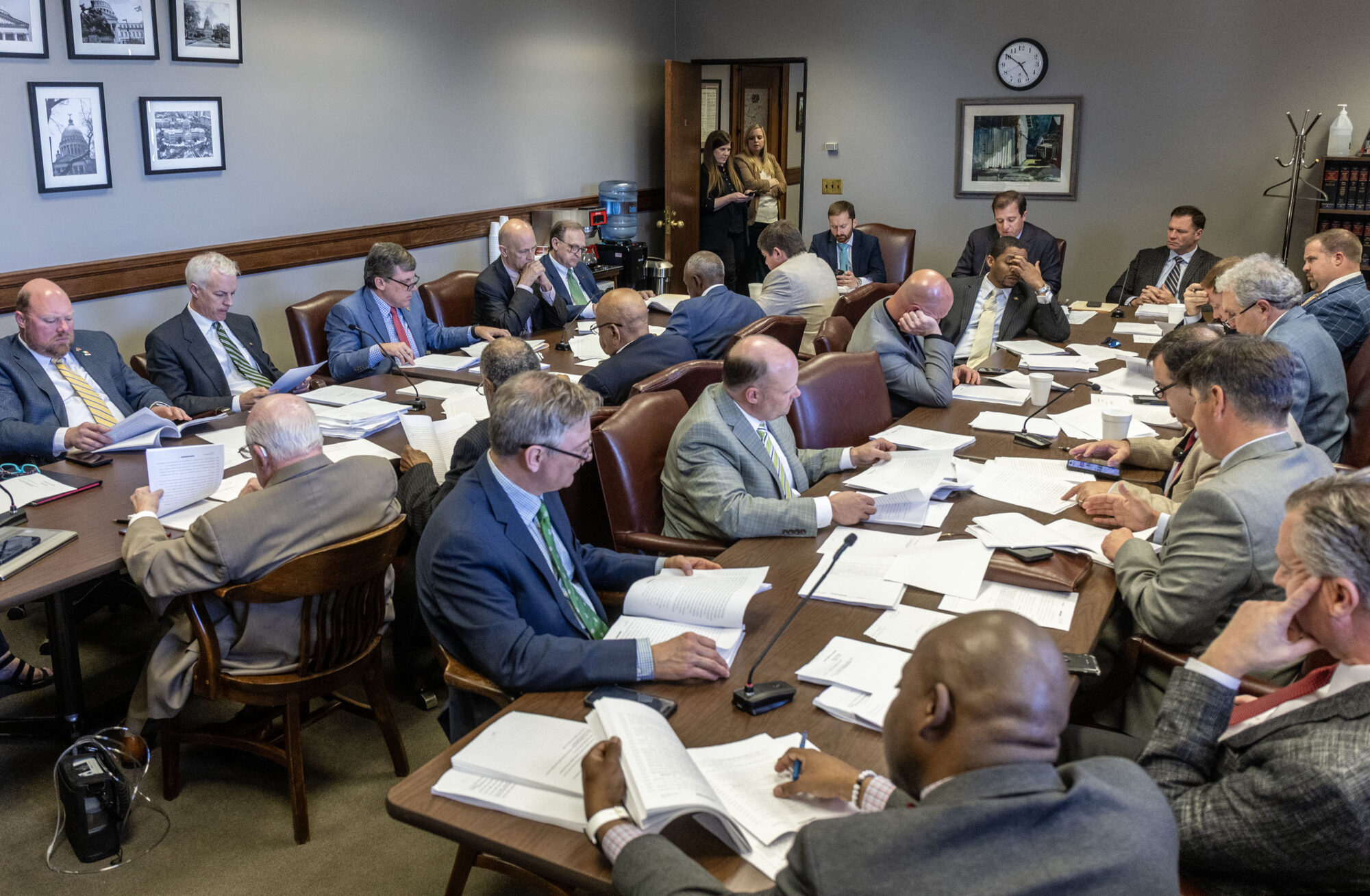 Senate and House pass revised plans to eliminate income tax, increase ...