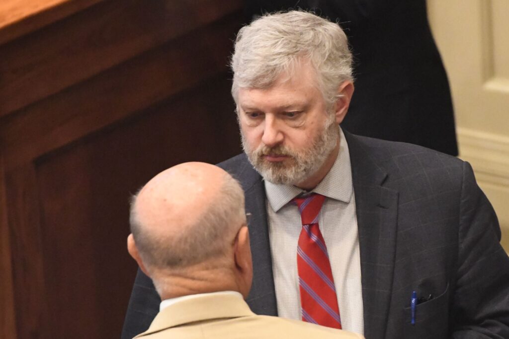 Alabama House committee approves bill allowing reviews of some long ...