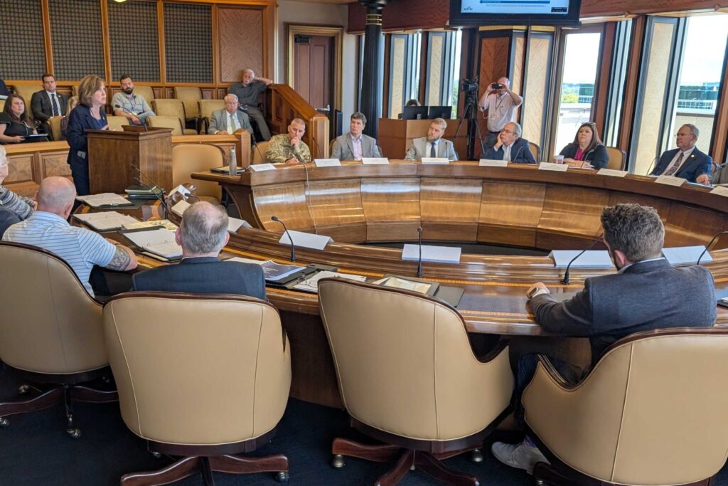 Alabama state committee looks to address gaps in veteran mental health ...