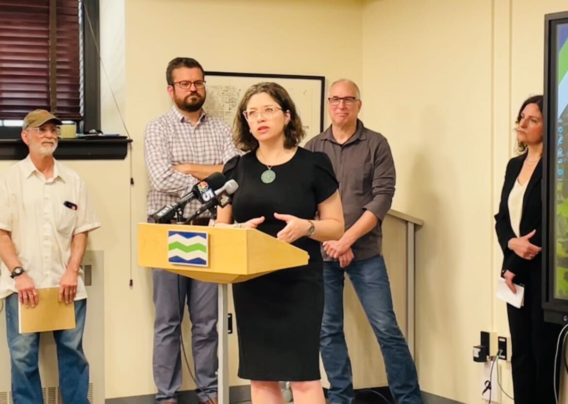 Burlington mayor outlines restructured city department with a focus on ...
