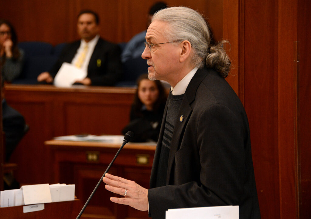 Former state Sen. Tom Begich becomes 1st Democrat to indicate run for ...