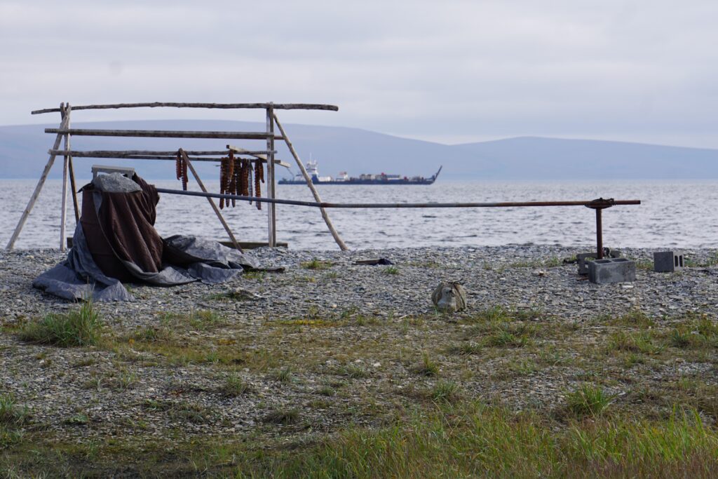 US and Russia squabble over Arctic security as melting ice opens up ...