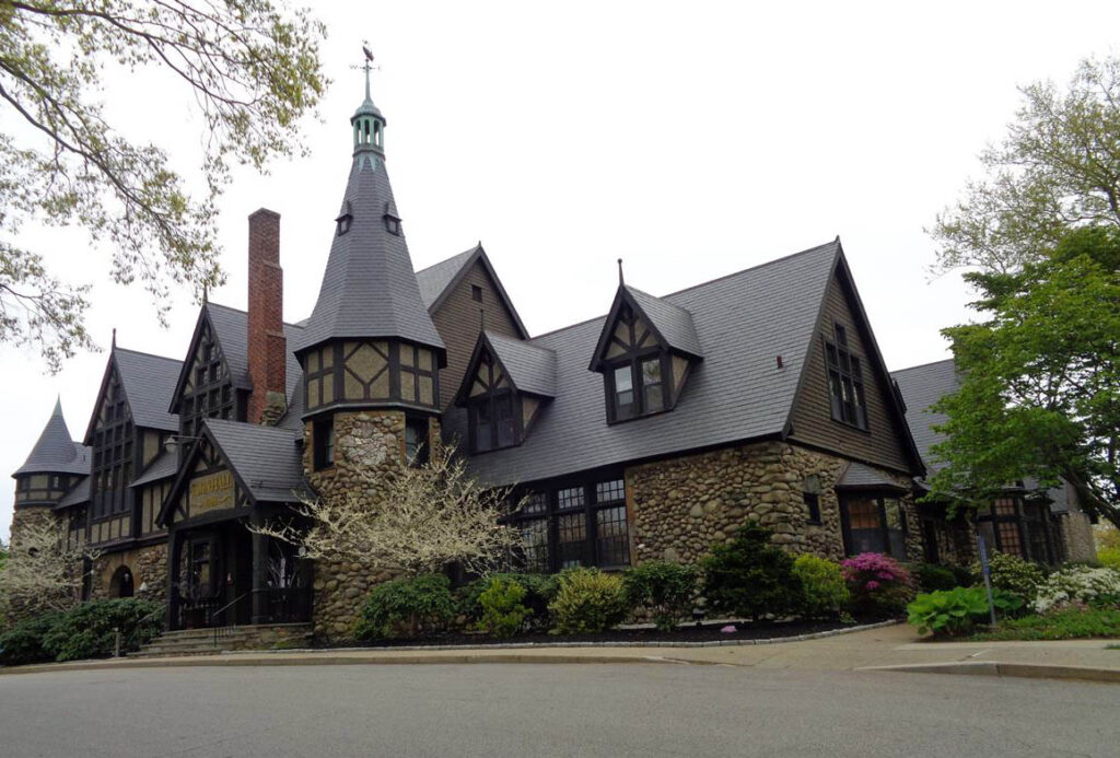 Democrat prevails in comeback win for third Barrington Town Council ...