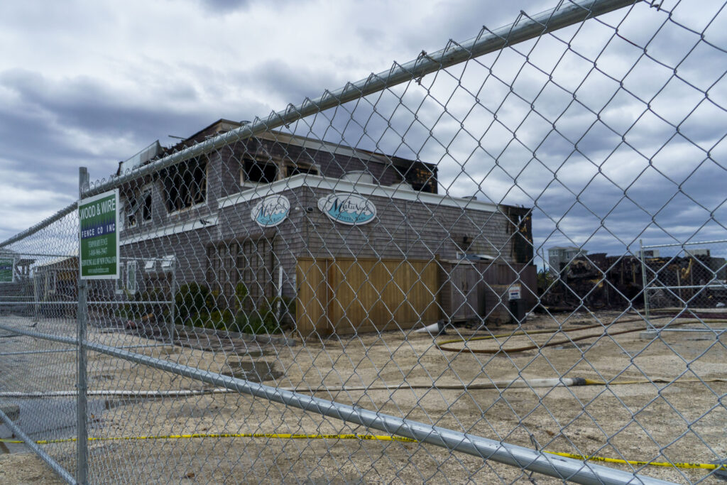 Lawmakers approve outdoor dining change to help Matunuck Oyster Bar ...