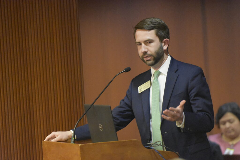 Athens GOP state lawmaker announces congressional bid for northeast ...