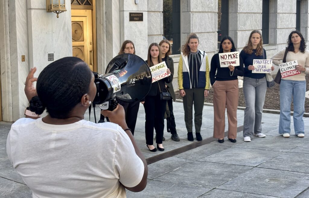 Georgia Power rolls out new long-term plan, red carpet for more data ...