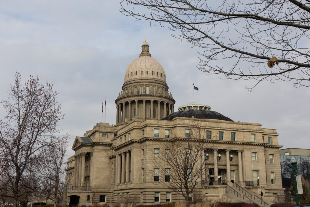Bill restricting public aid for undocumented immigrants fails in Idaho ...