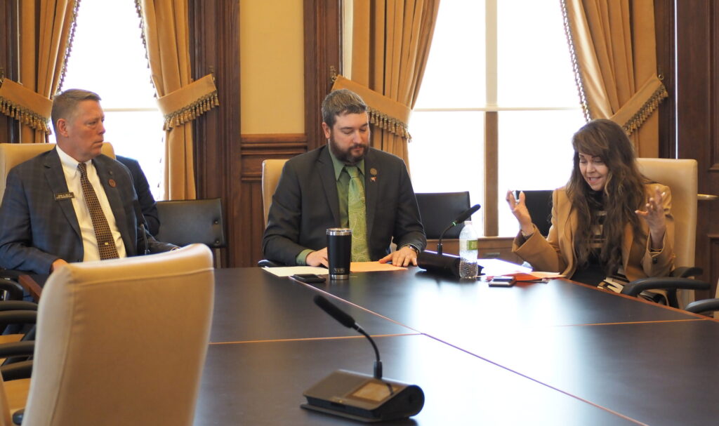 Bill shuts Iowa’s largest counties out of economic development funds ...