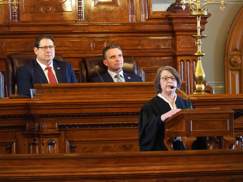 Kansas Supreme Court justices hang onto seats in retention vote | News ...