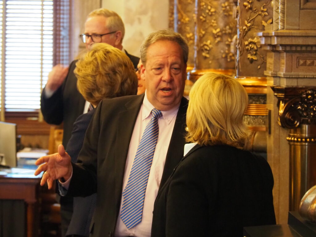 Kansas Democrat introduces Senate bill making clergy mandatory ...