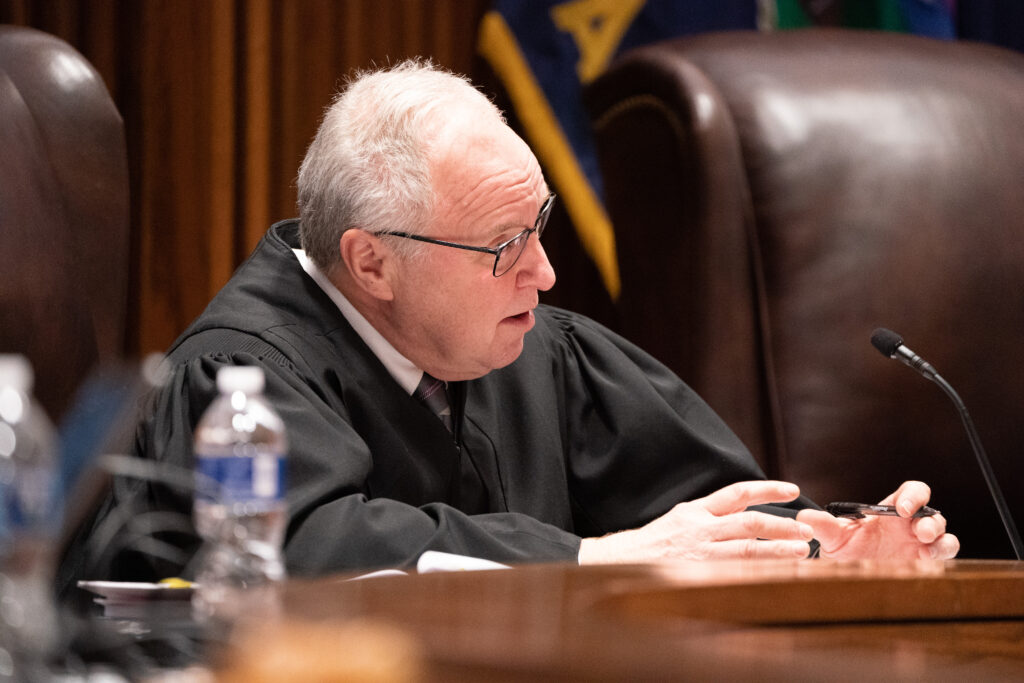 Kansas attorney general urges state Supreme Court to reverse 2019 ...