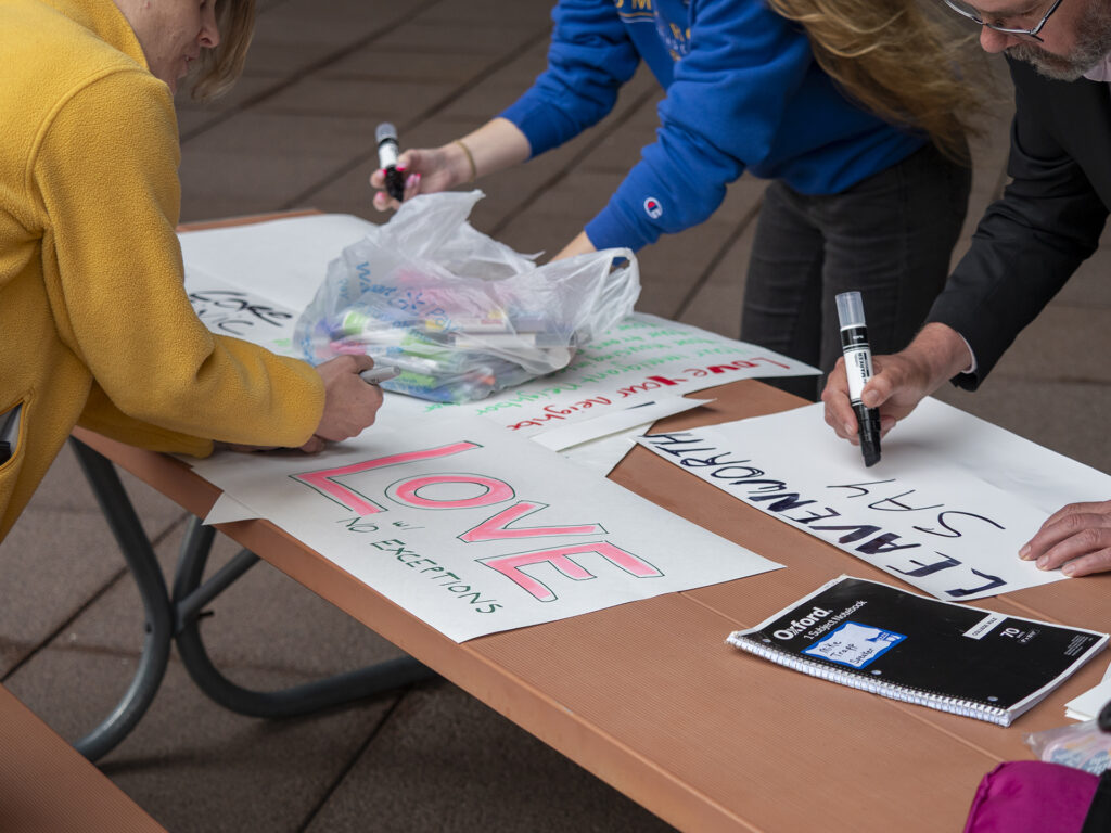 Kansas bishops urge compassion for immigrants after legislators urge ...