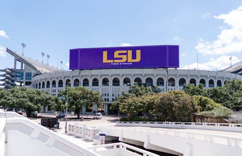 Who’s responsible for the risk of bringing a live tiger to the LSU ...