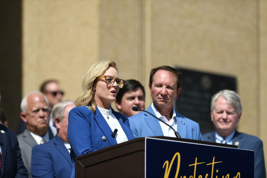 Louisiana Gov. Jeff Landry signs executive order on college campus free ...