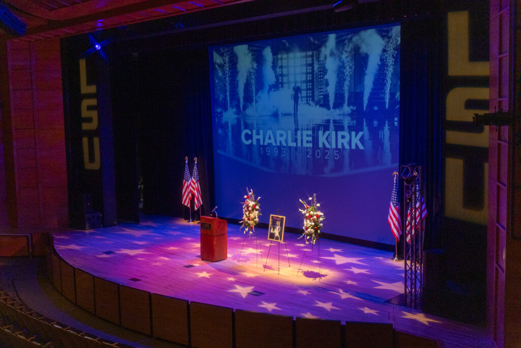 Speaker Johnson, Gov. Landry mourn Charlie Kirk at LSU vigil | News ...