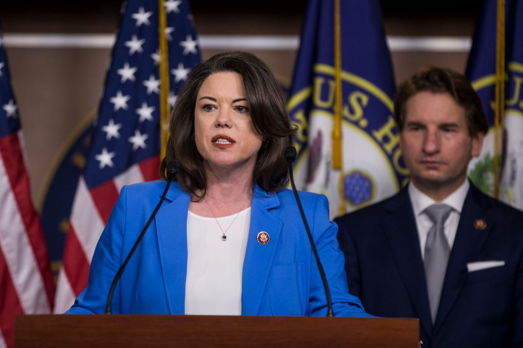 Rep. Angie Craig announces Senate run | News From The States