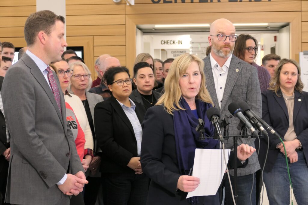 Minnesota House Democrats to file lawsuit to Supreme Court arguing GOP ...