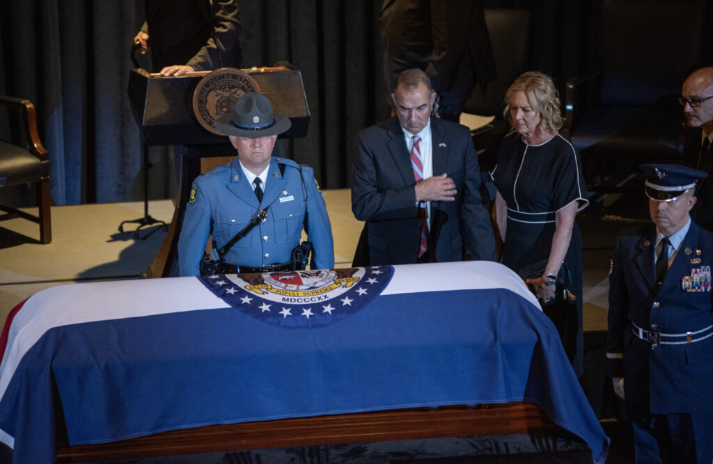 Kit Bond eulogized as inspirational leader, political innovator at ...