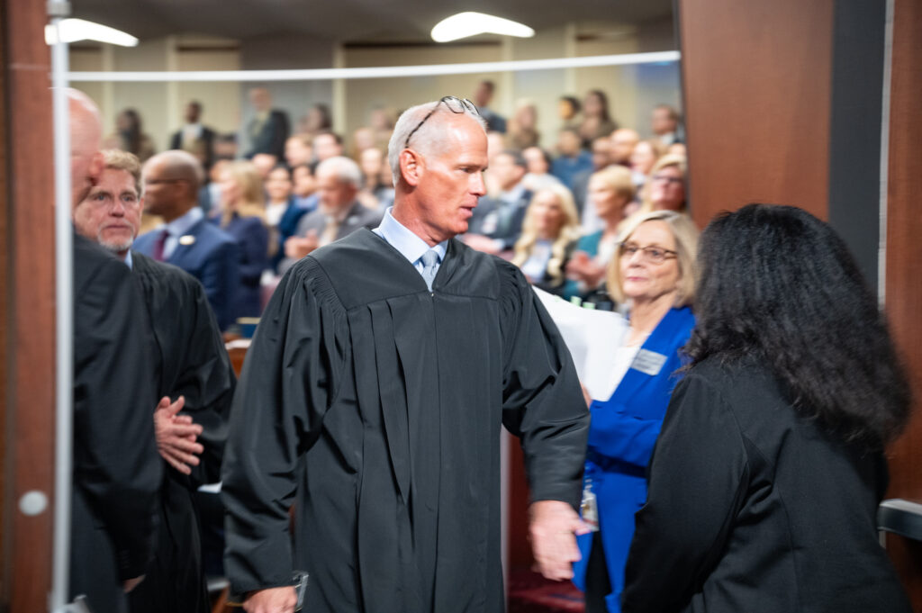 Bill requires judicial candidates have trial experience, seeks end to ...