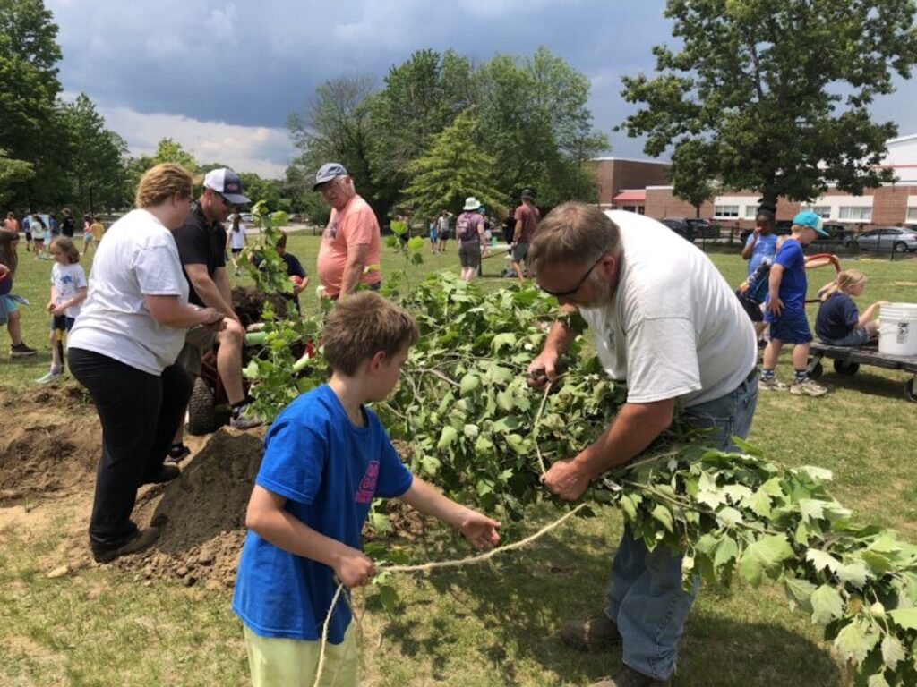 A school tree-planting program grows in New Hampshire | News From The ...