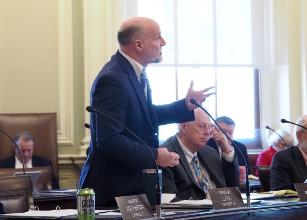 Senate Republicans fast-track universal open enrollment bill to House ...