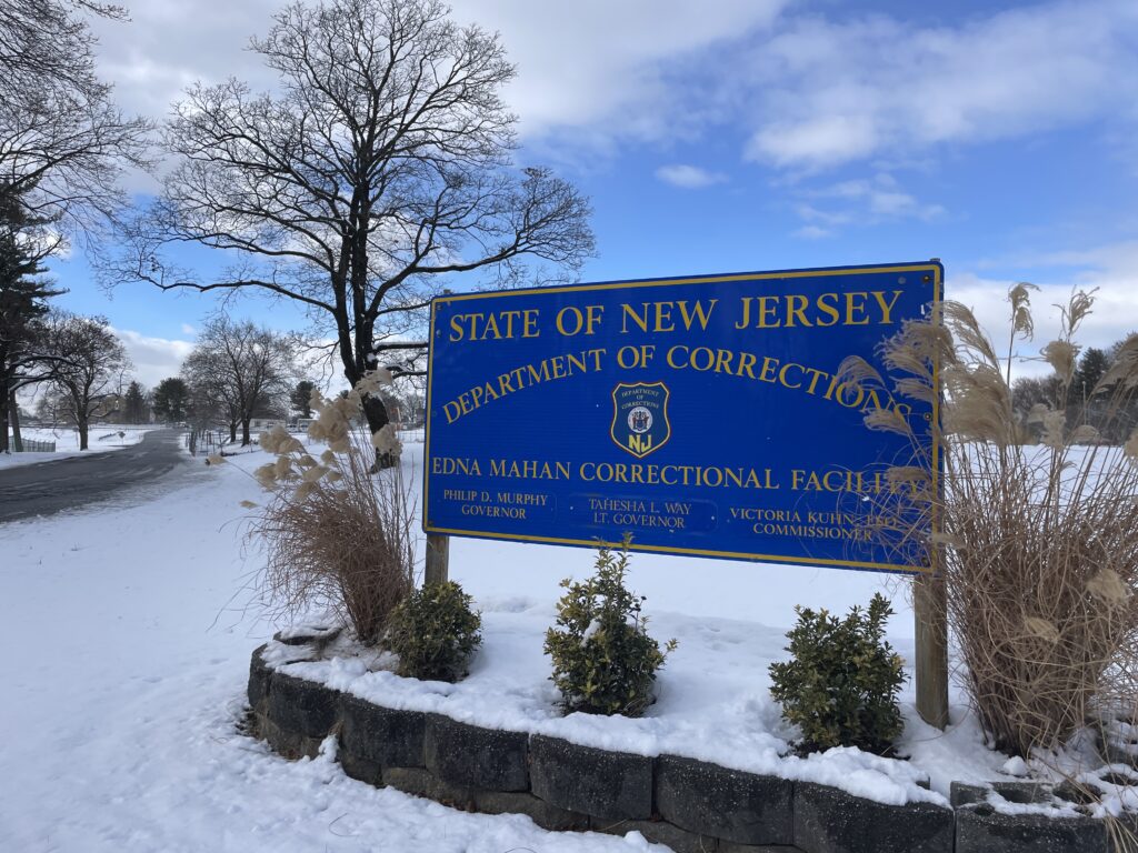 Judge tosses indictment against NJ prison guards accused of assaulting ...