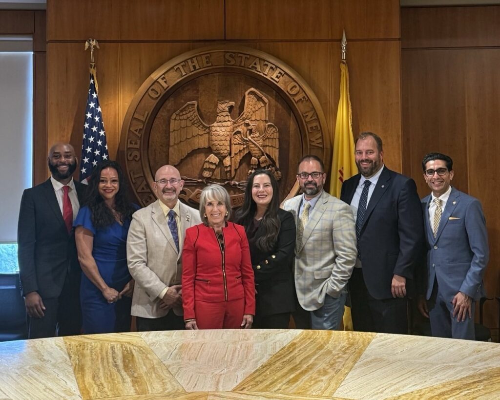 New Mexico governor hosts Texas Democratic lawmakers amid redistricting ...
